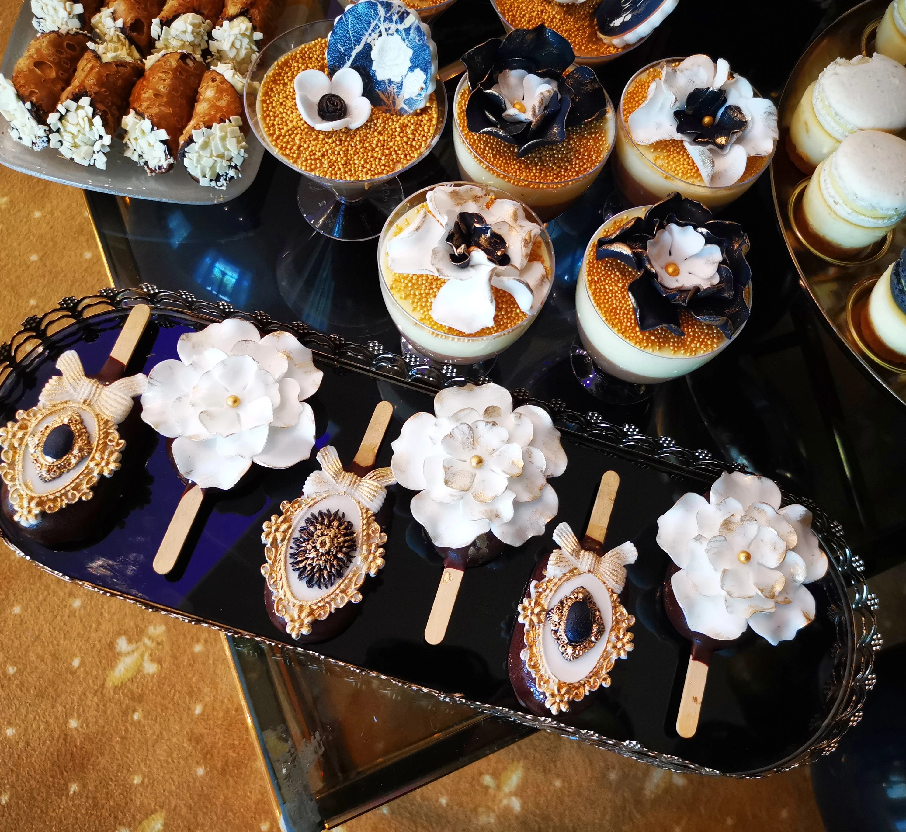 CANDY BAR DESIGN NUNTA- BLACK CASCADE