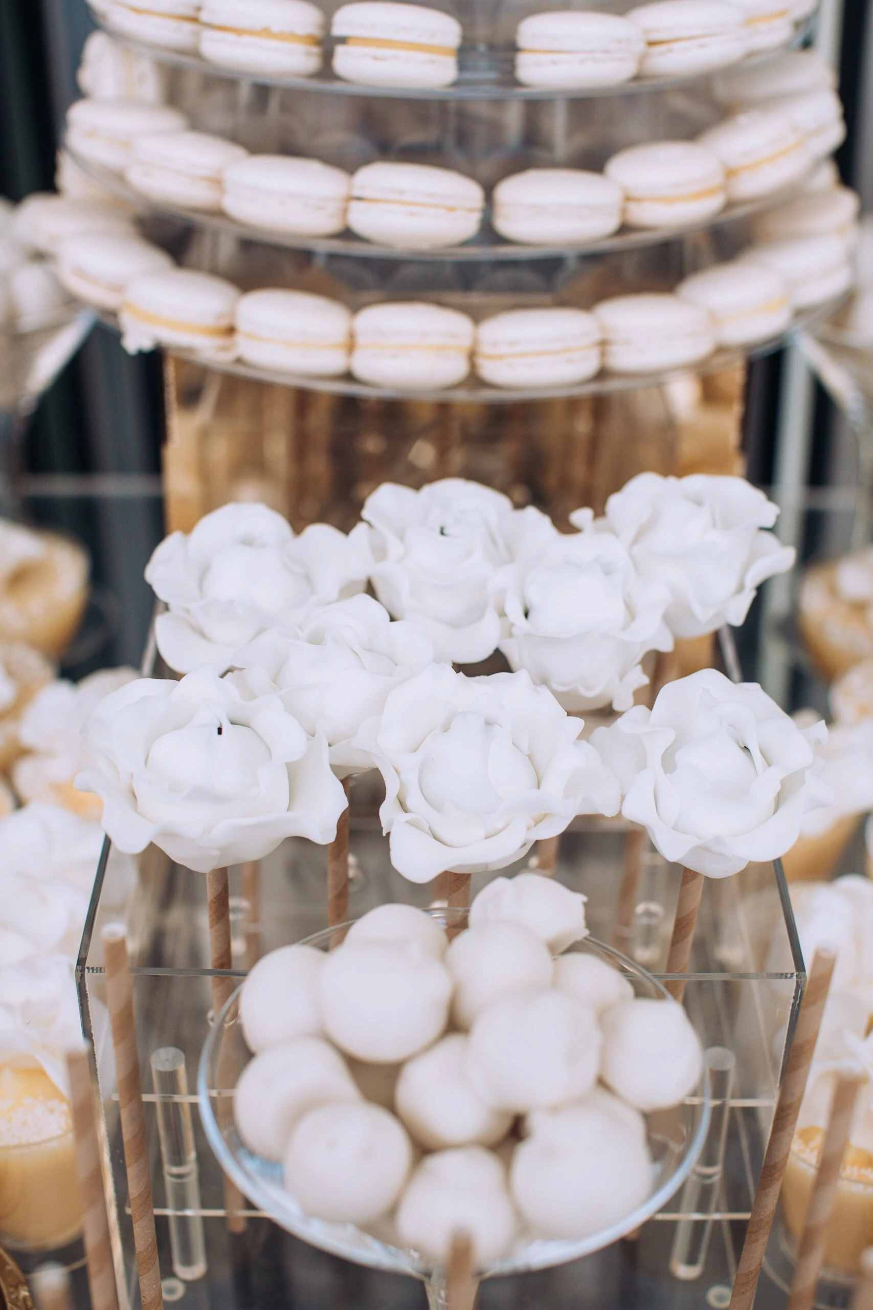 CANDY BAR DESIGN WHITE