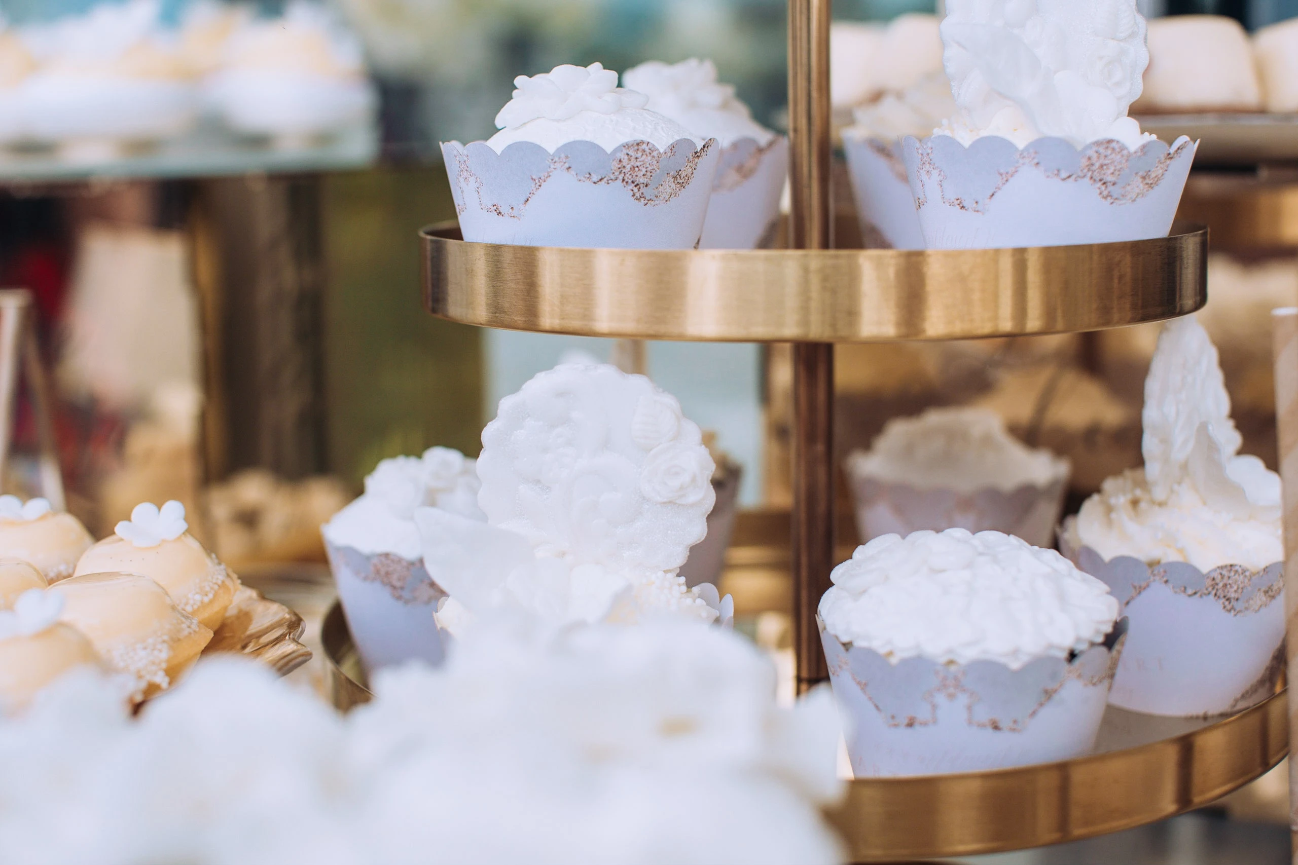 CANDY BAR DESIGN WHITE